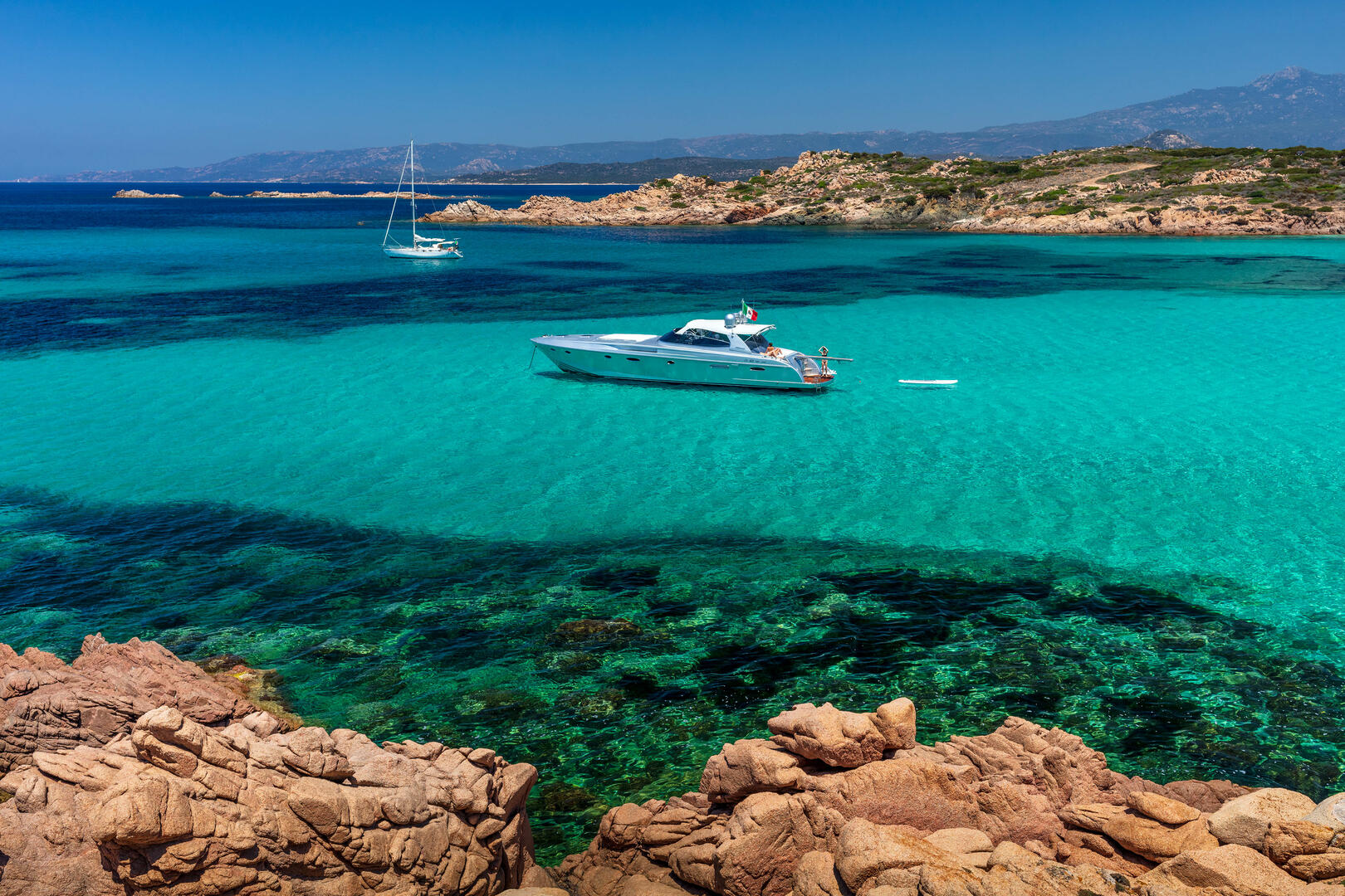 Balade en bateau à Porto-Vecchio autour des lieux secrets de Corse