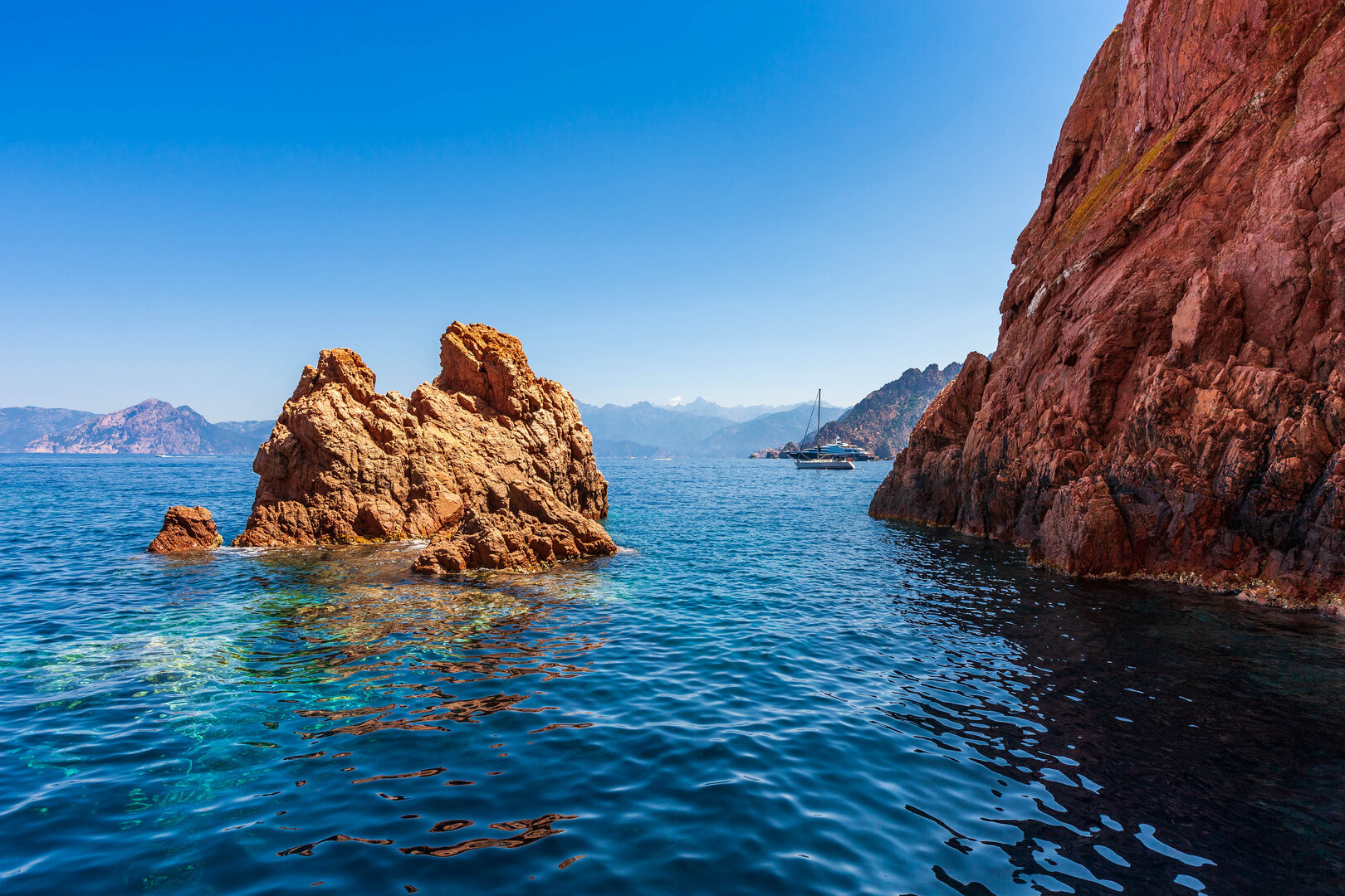 Splendeur de Corse : le Capo Rosso - Corsicatours